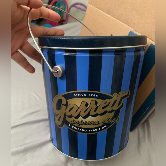 Garrett | Other | Empty Garrett Popcorn Shops Bucket With Handle Like ...